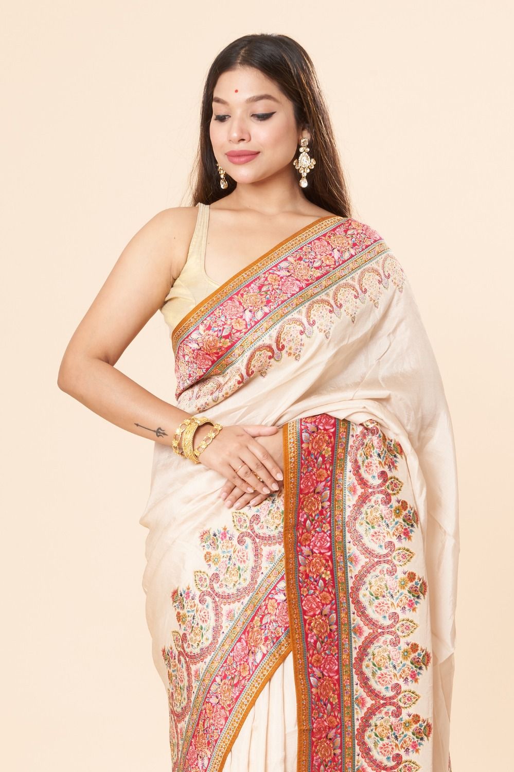 Elegant Cream Kanni Silk Saree with Intricate Border & Pallu Embroidery ...