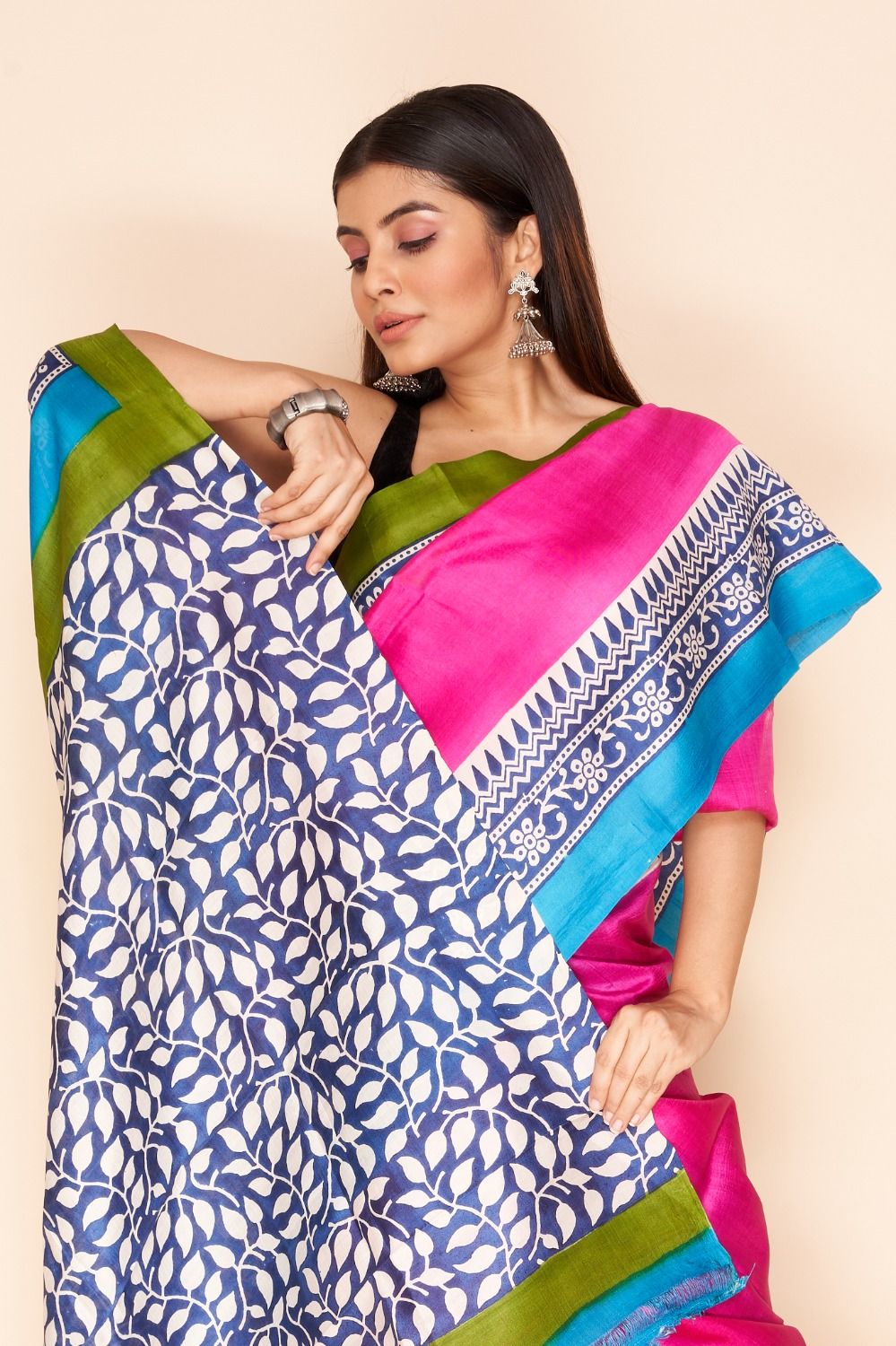 PRINT ON PURE SILK, CONTRAST PALLU